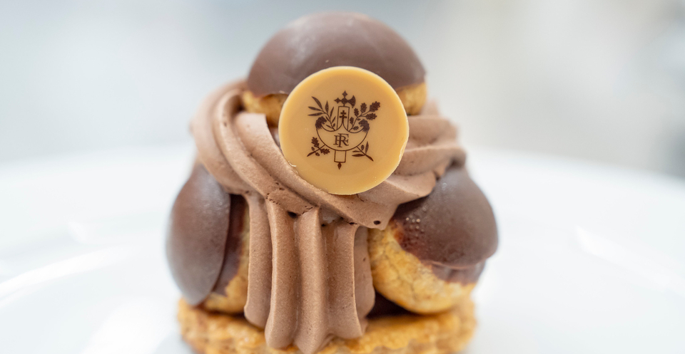 A classic of French pastry revisited by the chefs of the Ély